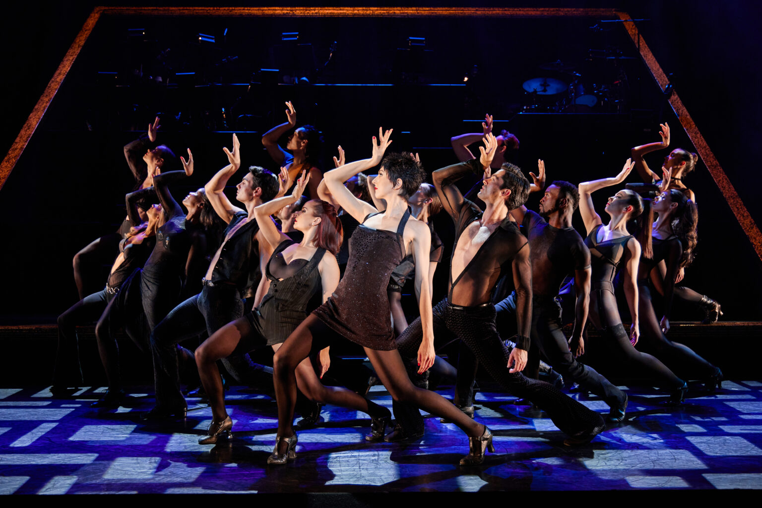 25th Anniversary Tour of CHICAGO Coming to Houston with Theatre Under ...